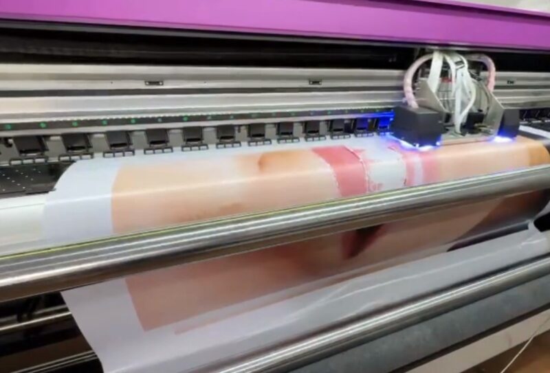 ¡Plotter Alta Resolución,tecnología de Impresión con secado UV! - Toc ...